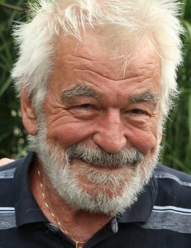 Menziken: Albert Arnold, der Edelweiss-Schnitzer | Wynentaler Blatt